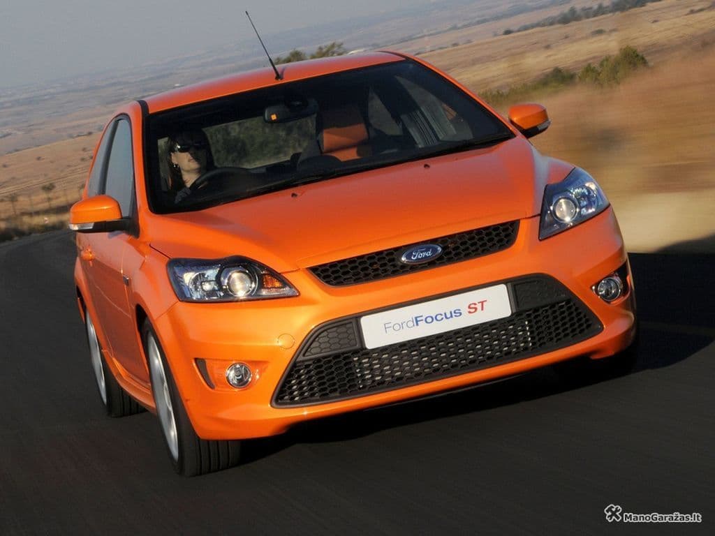 Ford Focus ST II Facelift 2.5 MT 225 HP specifications and technical ...